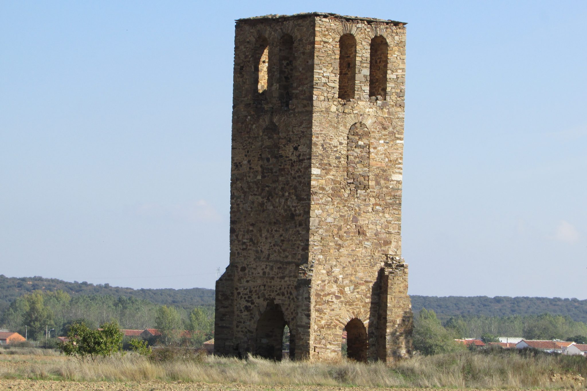 León entre castillos y torreones