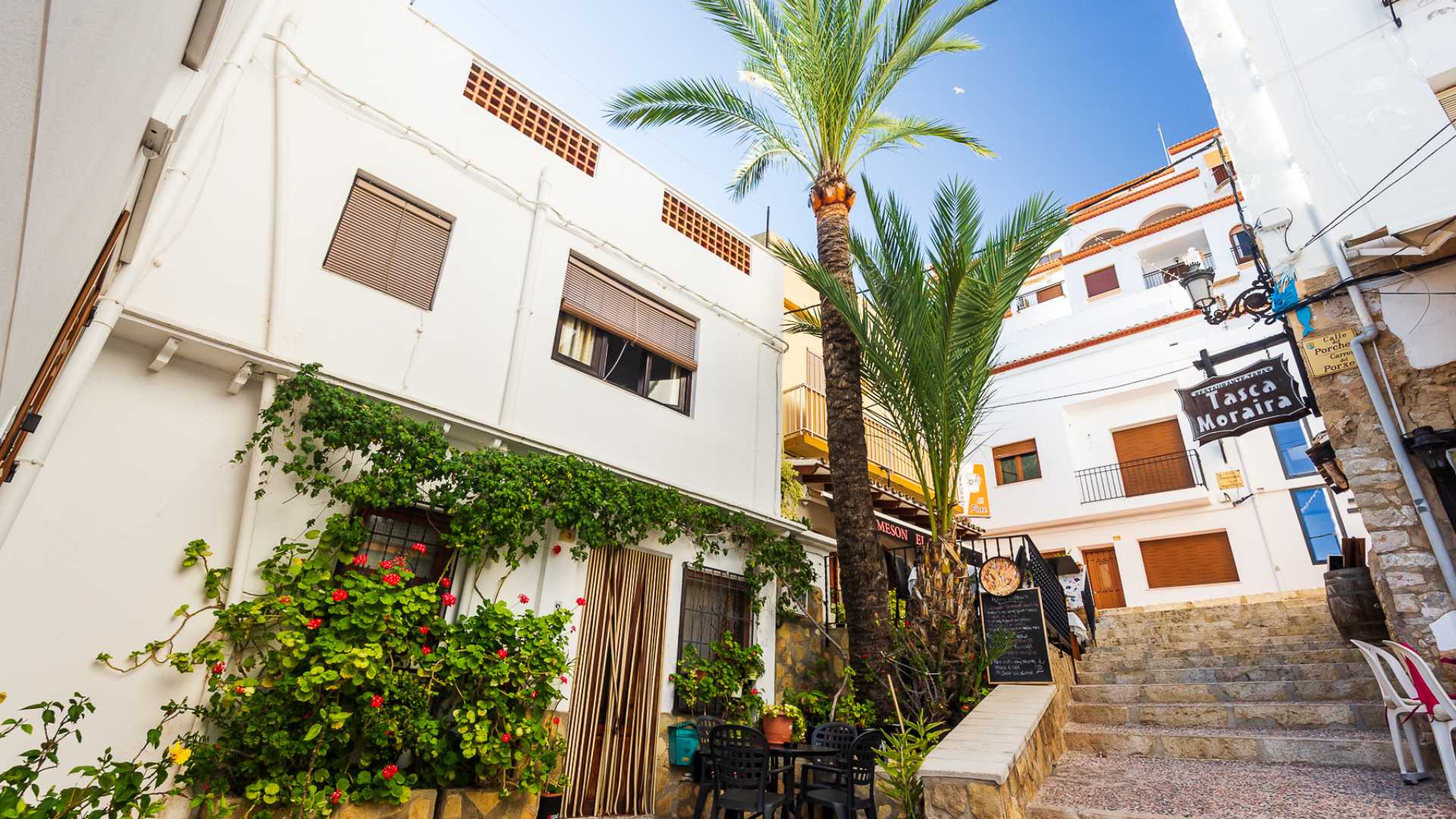 Qué ver en Teulada-Moraira: preciosas calas y calles llenas de historia ...